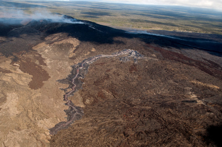 First Photos Of New Lava Flows On Puu Oo