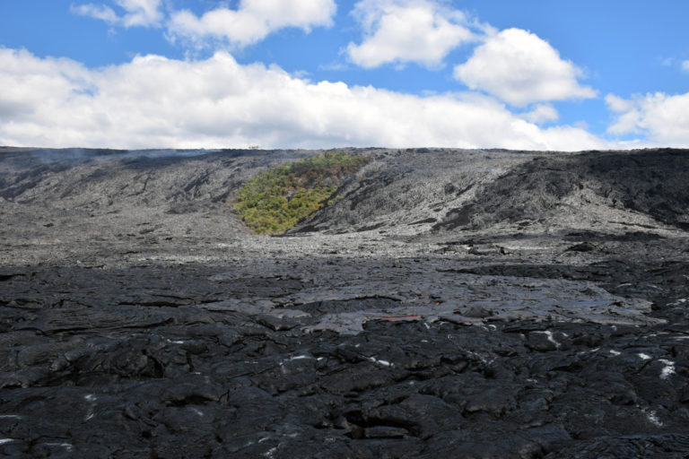 Scientists Track Advancing Lava Breakout