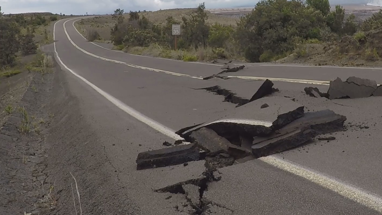 VIDEO: Quakes, Explosions Damage Hawaii Volcanoes National Park
