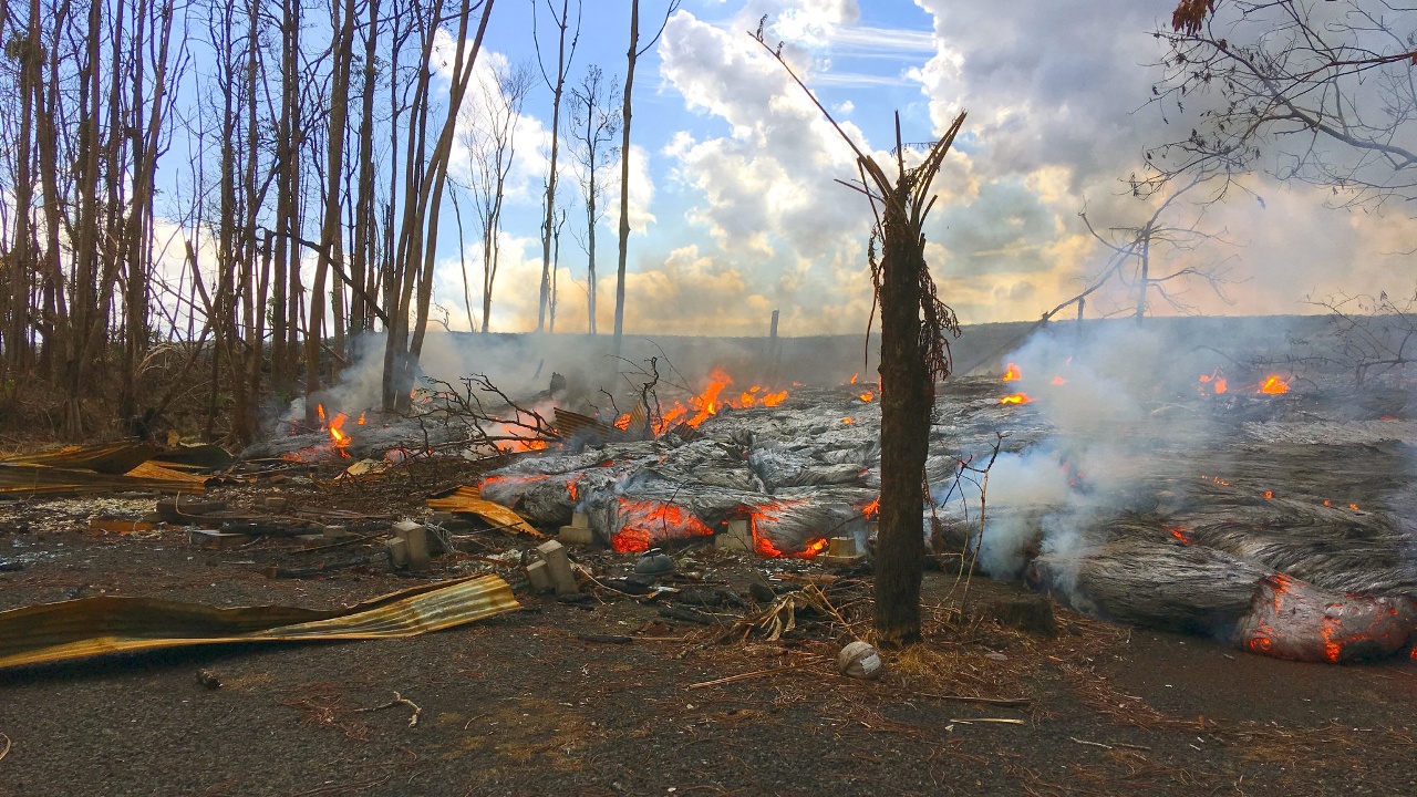 VIDEO: 1 pm Eruption Update – Lava Overflow Takes More Homes In Leilani