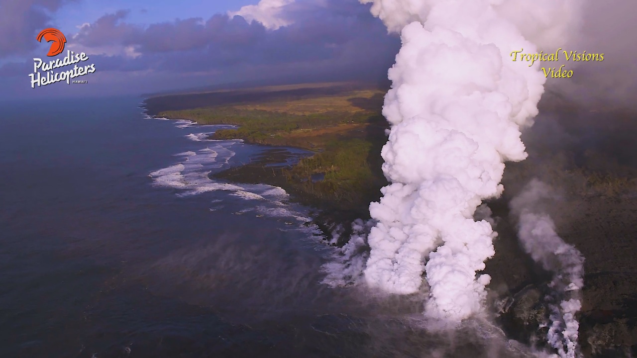 VIDEO: 7 pm Eruption Update – Pohoiki, Overflows, & The Tiny Lava Island
