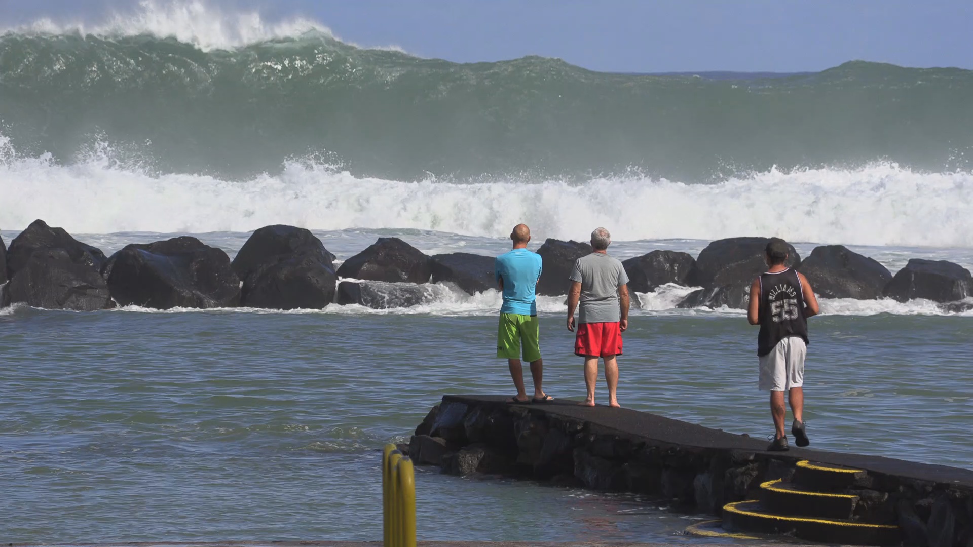 VIDEO: High Surf Rolls Into Hilo Bay