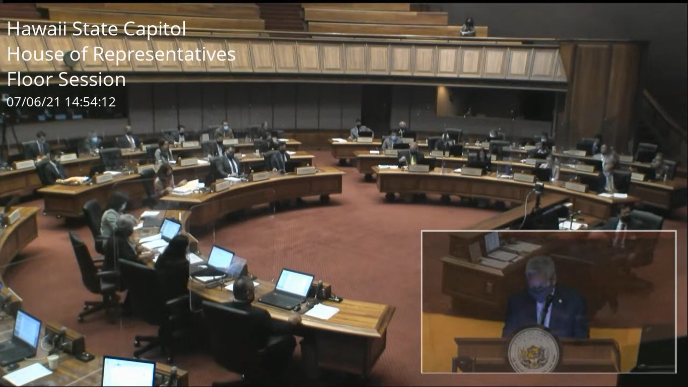 VIDEO: Hawaii Legislature Votes To Override Several Vetoes