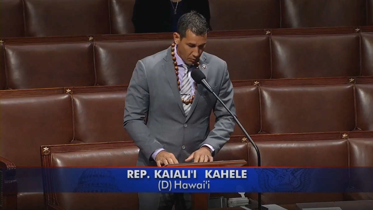 VIDEO: Rep. Kahele Pushes For Better Aviation Labor, Safety Standards