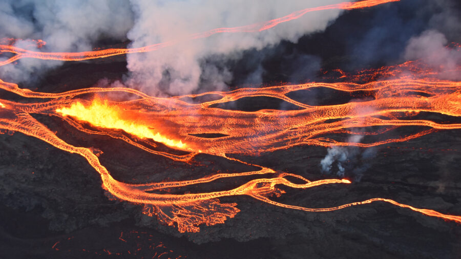 VOLCANO WATCH: “Seeing” Inside Mauna Loa For First Time In Decades
