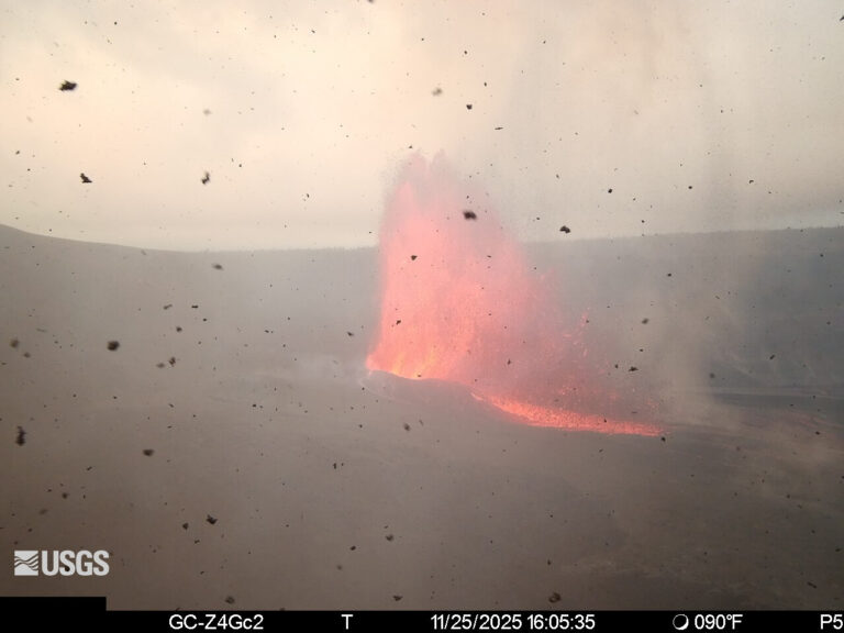 High Lava Fountains Erupt At Kīlauea, Marking Start Of Episode 37 – Big ...