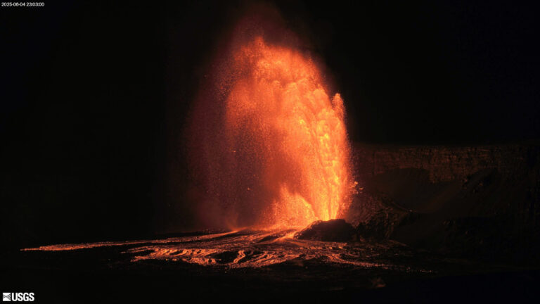 VOLCANO WATCH: Fireworks From Kīlauea’s Fountains – Big Island Video News